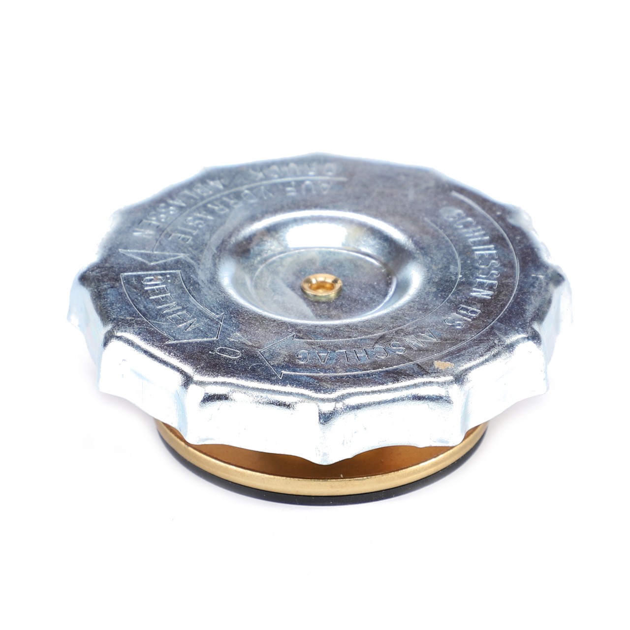 Radiator Cap, Bayonet Style F135200050030 | AGCO Parts